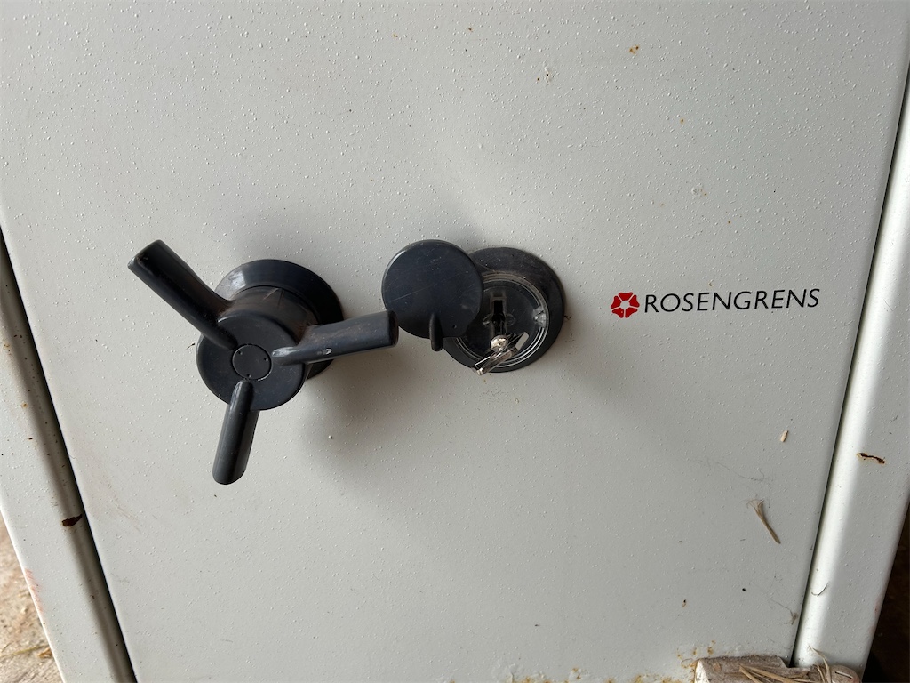 Kassaskåp - Rosengrens | Blinto auktioner