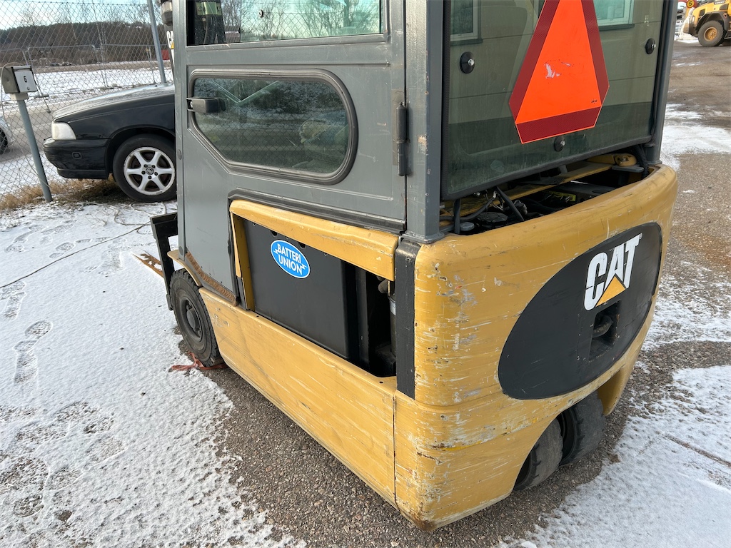 Truck - CAT EP16KT | Blinto auktioner