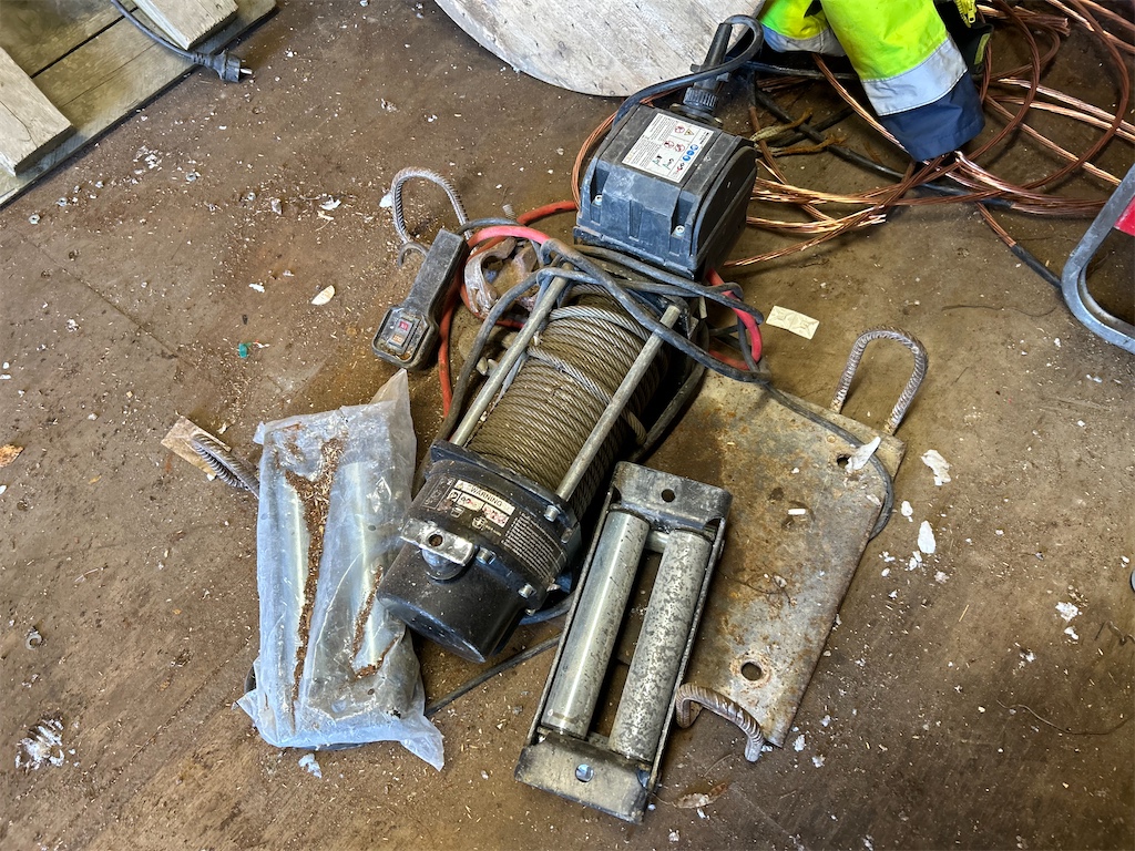 Vinsch - Biltema 15-513 | Blinto auktioner