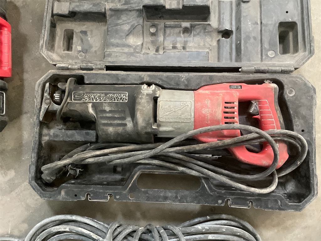 Byggmaskiner - Milwakee | Blinto auktioner