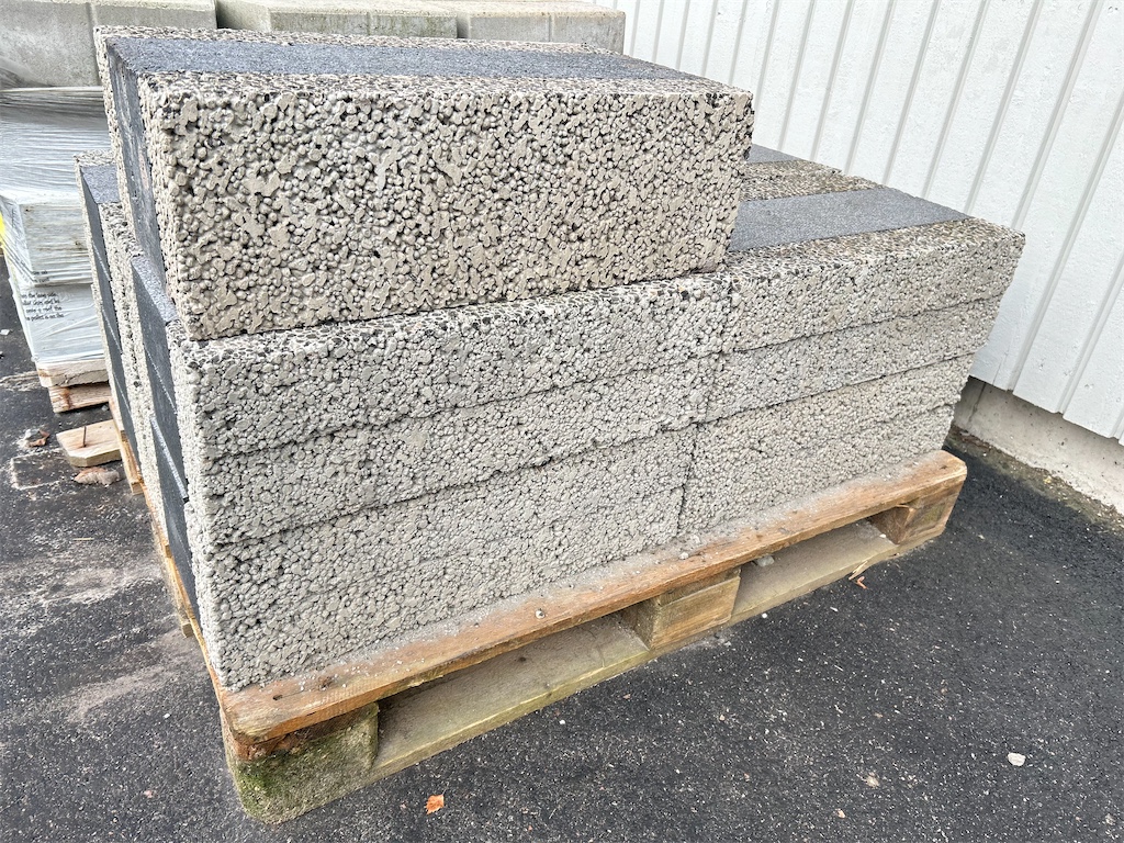 Leca block - Benders | Blinto auktioner