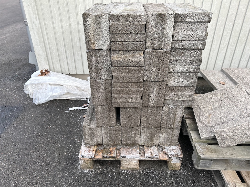 Leca block - Benders | Blinto auktioner