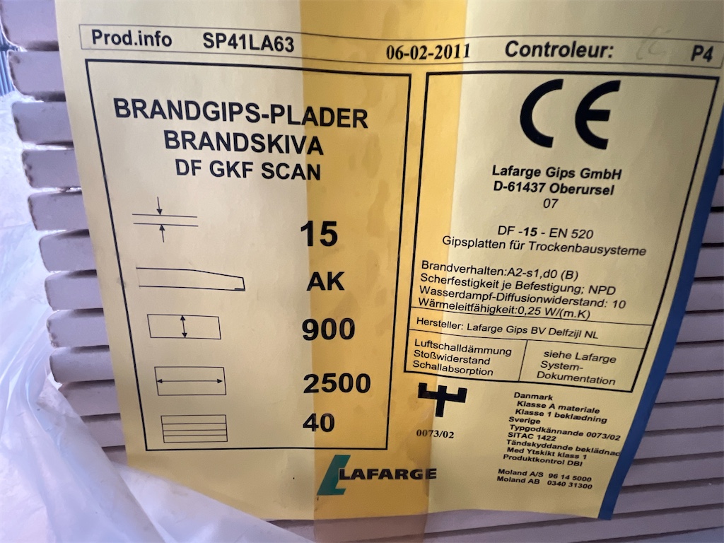 Brandgips - Lafarge | Blinto auktioner