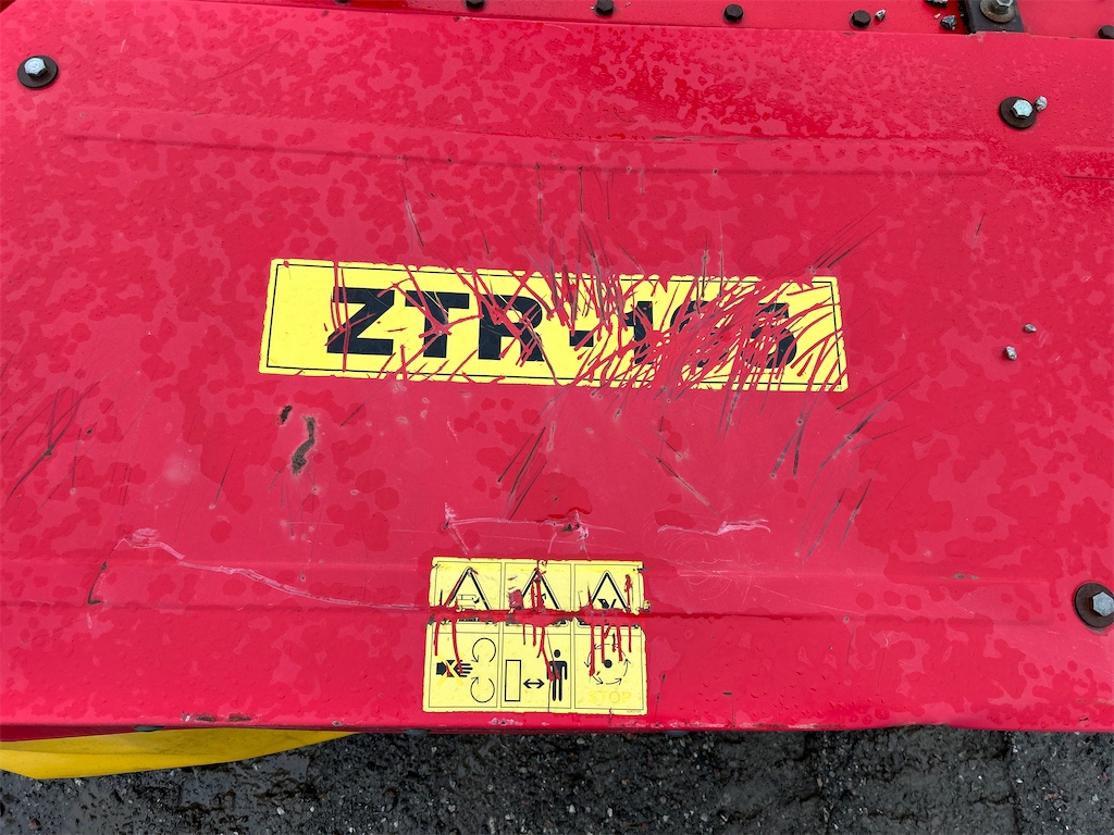 Rotorslåtter - ZTR-165 | Blinto auktioner