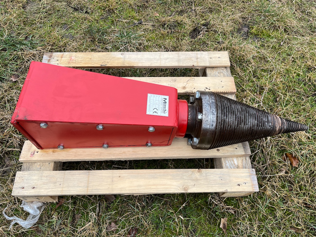 Hydraulisk klyvkon - Möre maskiner OMT500 | Blinto auktioner
