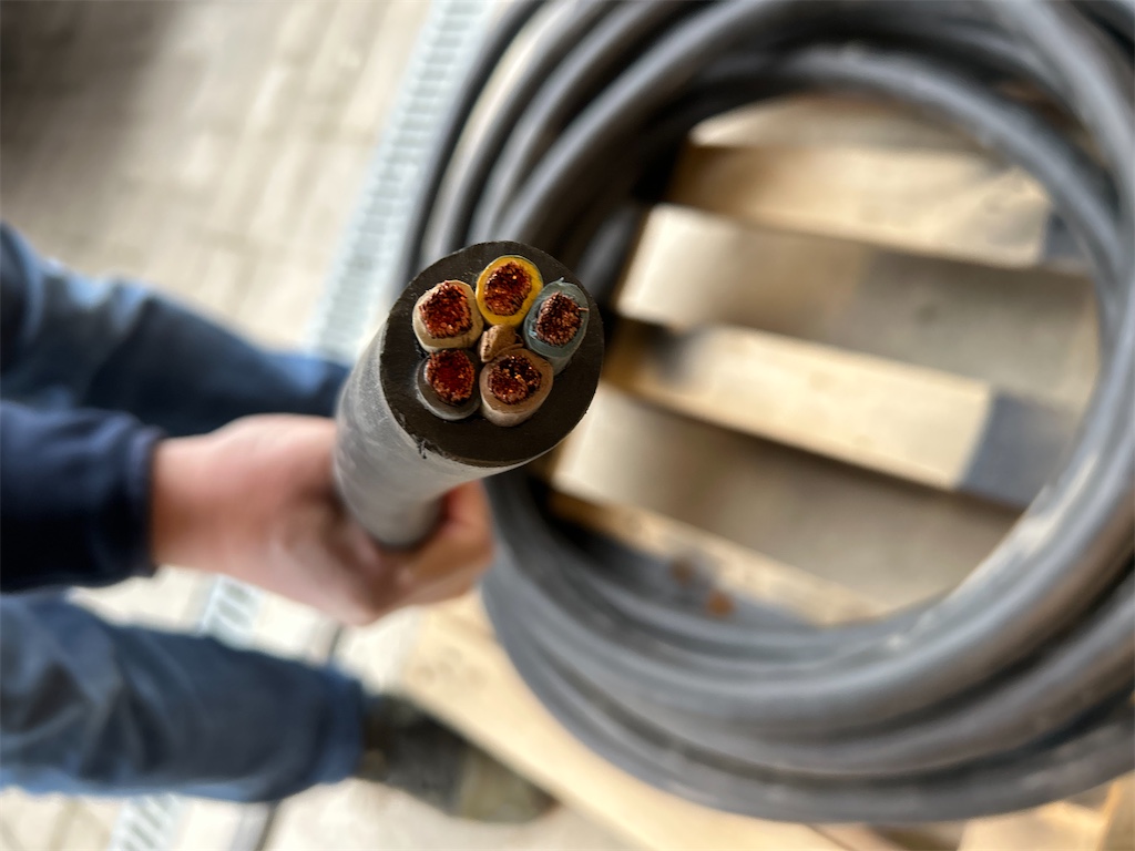 Kraftkabel - H07RN-F 5G25 20 m | Blinto auktioner