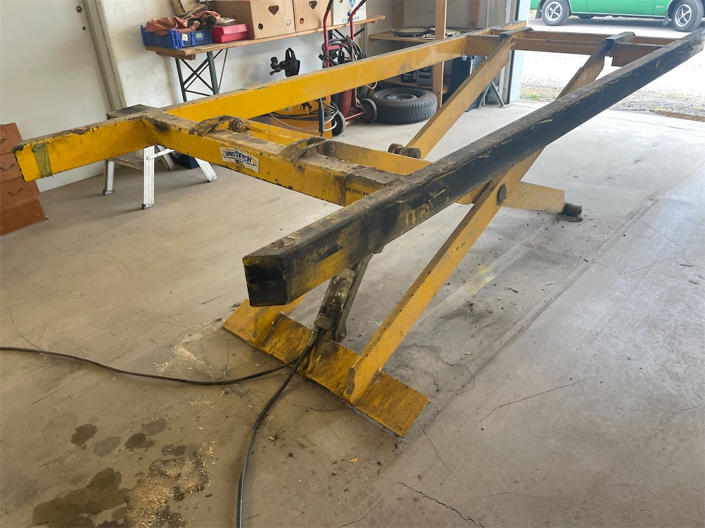 Saxlyft - Unobench Billyft | Blinto auktioner