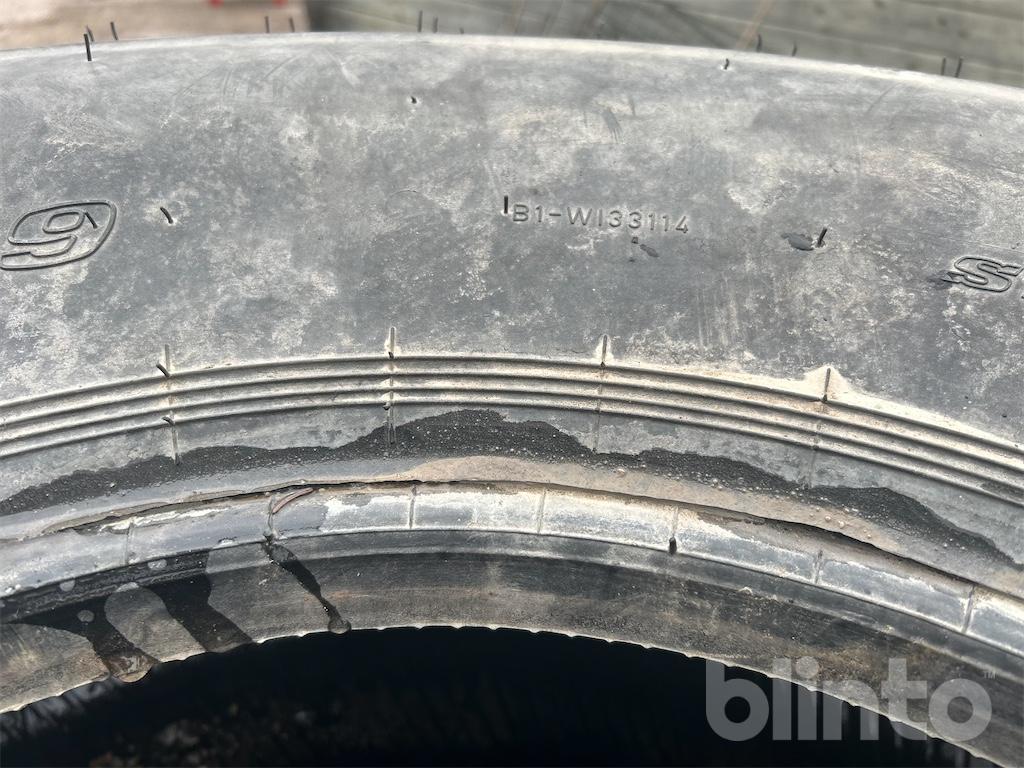 Entreprenaddäck - Dunlop sp t9 | Blinto auktioner