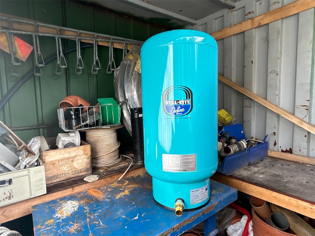 Hyydrofortank - Well-Rite wr80 olc | Blinto auktioner