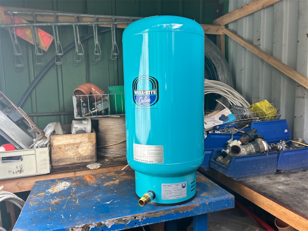 Hyydrofortank - Well-Rite wr80 olc | Blinto auktioner