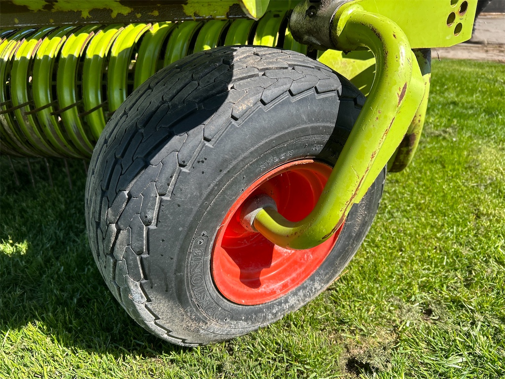 Pick up PU 300 - Claas PU 300 HD | Blinto auktioner