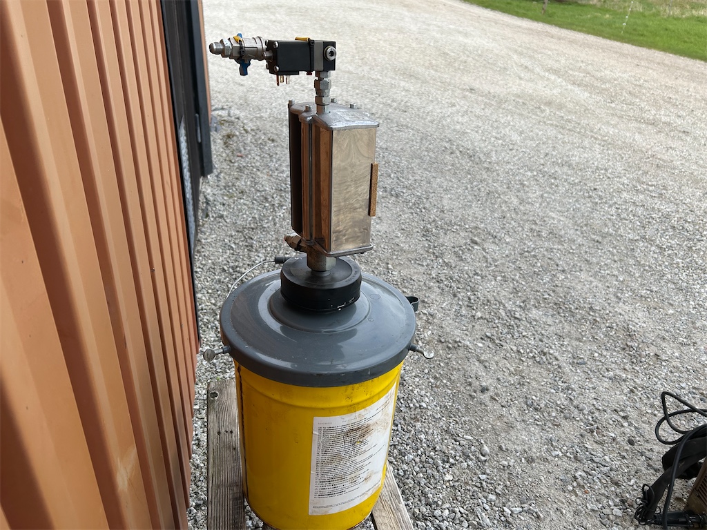 Fettpump - Orion | Blinto auktioner