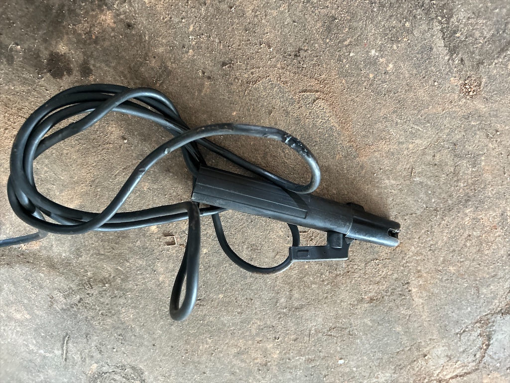 Pinnsvets - Luna Race 112T | Blinto auktioner