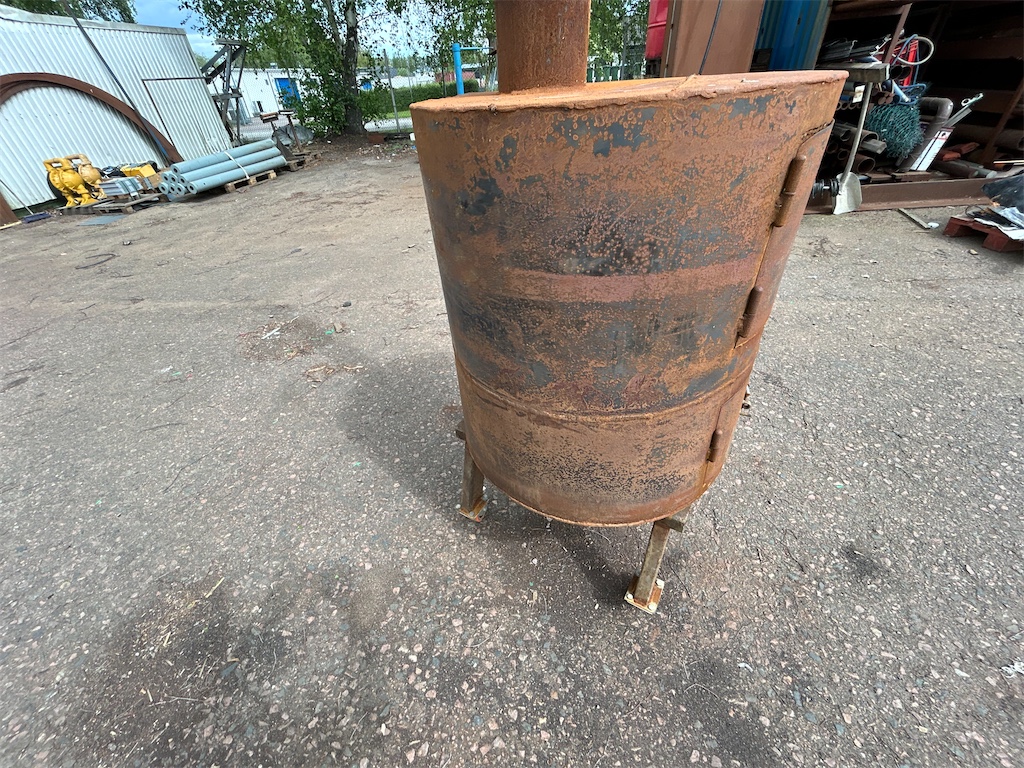 Kamin - Vedeldad kamin | Blinto auktioner