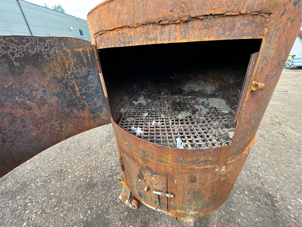 Kamin - Vedeldad kamin | Blinto auktioner