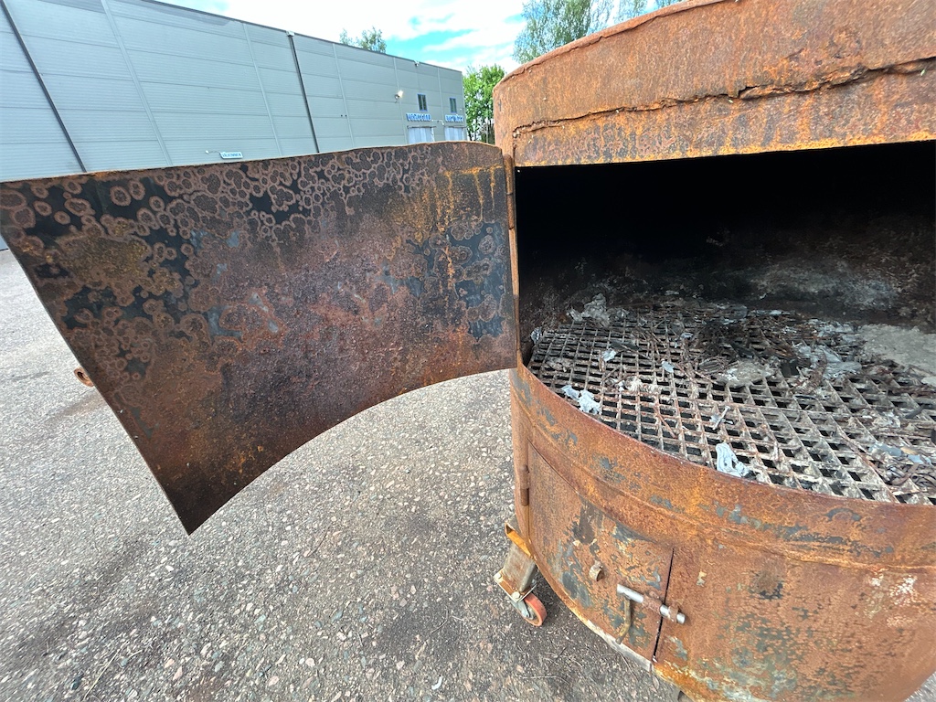 Kamin - Vedeldad kamin | Blinto auktioner