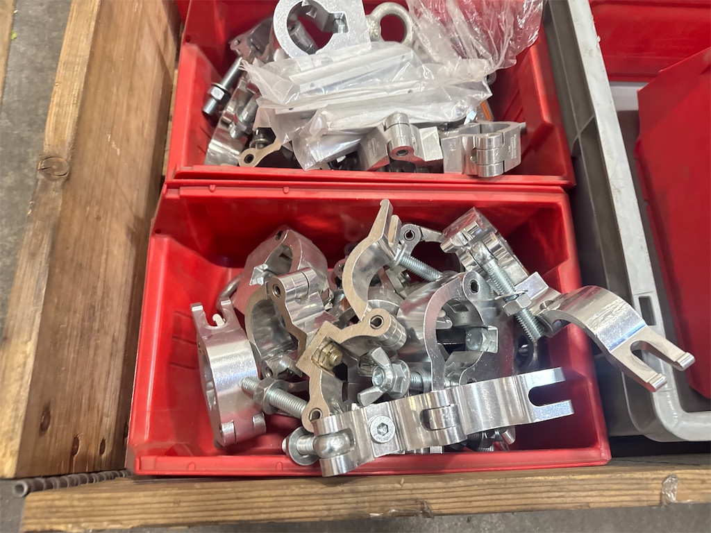 Aluminiumtross - QT Quick Truss | Blinto auktioner