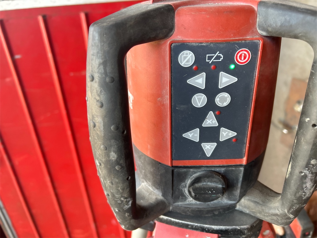 Laser - HILTI PR25 | Blinto auktioner