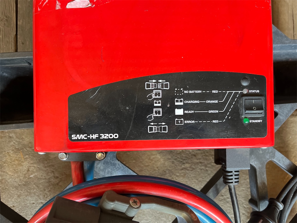 Truck laddare 24V - Micropower SMC-HF-3200 | Blinto auktioner