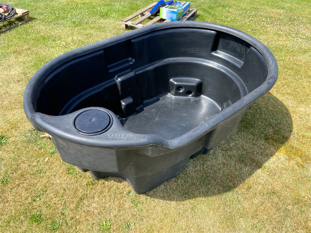 Vattenbalja - La Buvette 600 L | Blinto auktioner