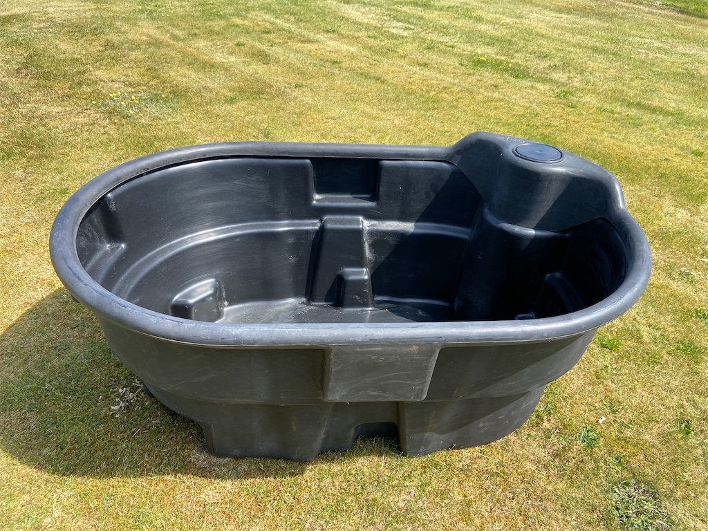 Vattenbalja - La Buvette 600 L | Blinto auktioner