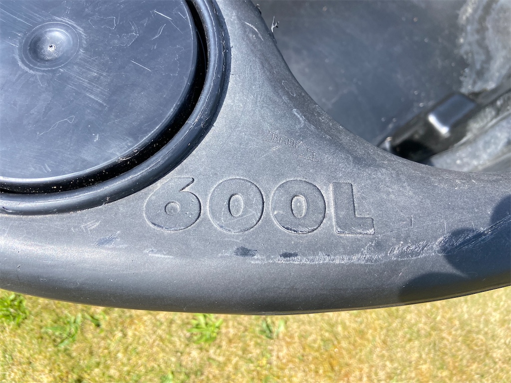 Vattenbalja - La Buvette 600 L | Blinto auktioner