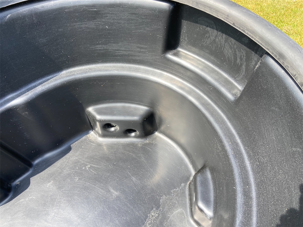 Vattenbalja - La Buvette 600 L | Blinto auktioner