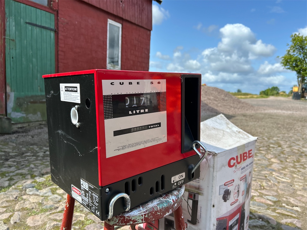 Dieselpump - Cube 56 | Blinto auktioner