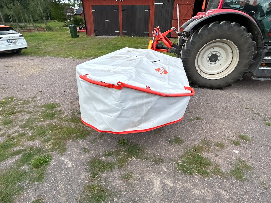 Rotorslåtter - KUHN GMD28 | Blinto auktioner