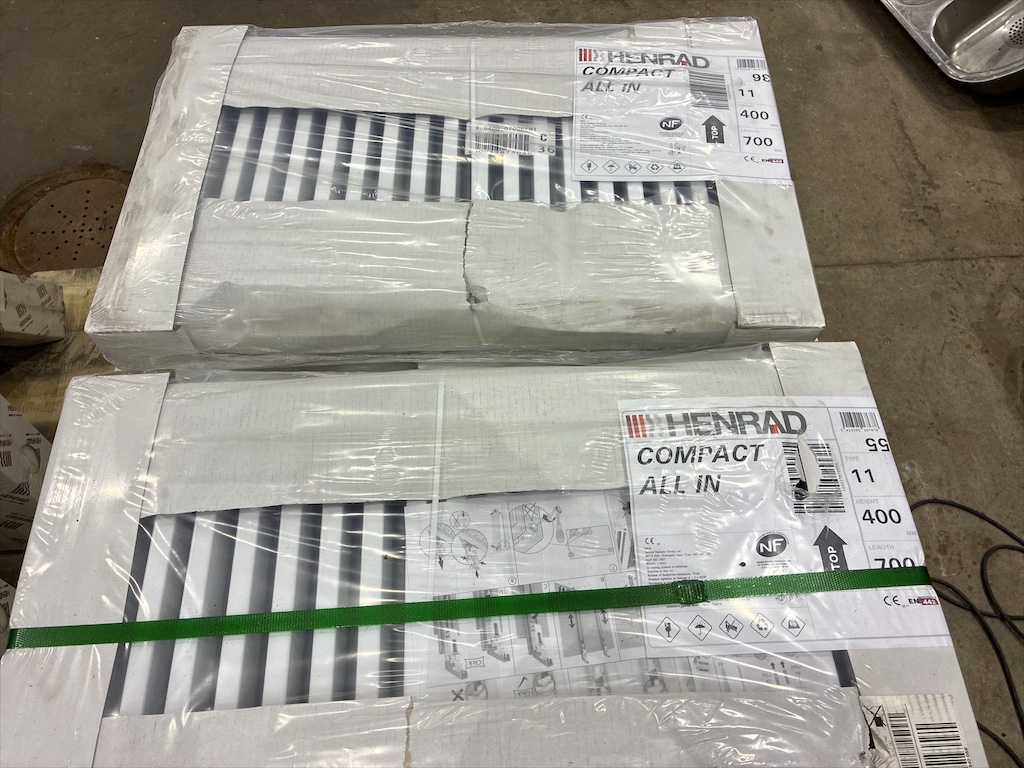 Element 17st - Henrad Compact All In ECB1 21-400-700 | Blinto auktioner