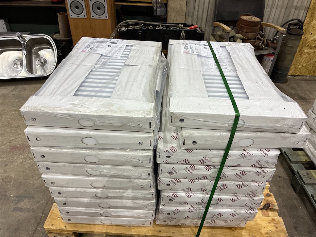 Element 17st - Henrad Compact All In ECB1 21-400-700 | Blinto auktioner