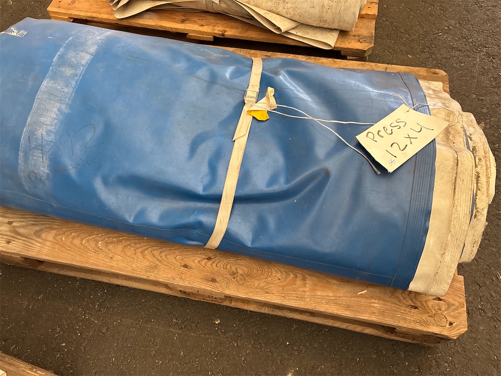 PVC-duk - MIT | Blinto auktioner