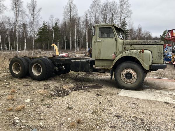 Scania 111 - Scania 111 | Blinto auktioner