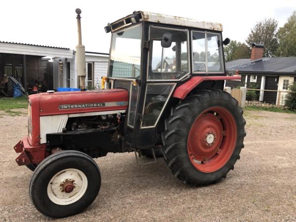 Lastartraktor IH 475 - Traktor international 475 med lastare | Blinto ...
