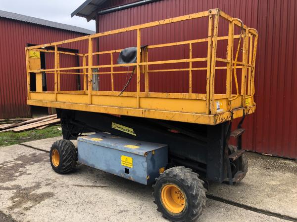 Plattformslift - Upright SL-30 | Blinto auktioner