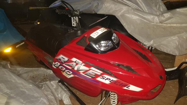 Snöskoter - Lynx Rave 800 Special | Blinto auktioner