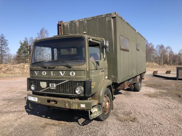 Lastbil med skåp - Volvo F6 4x2 med reparationsbehov | Blinto auktioner