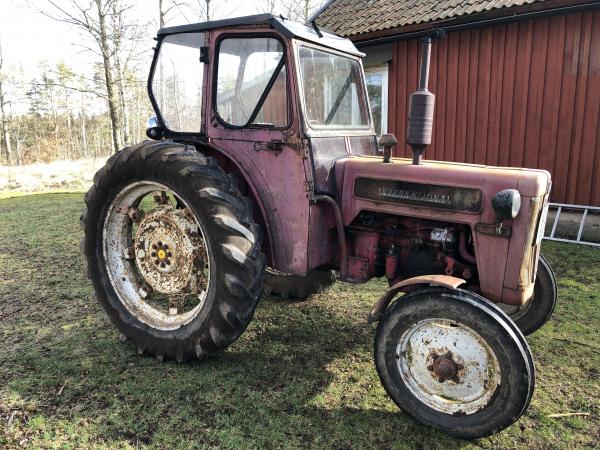 Internationa - IH B 414 | Blinto auktioner