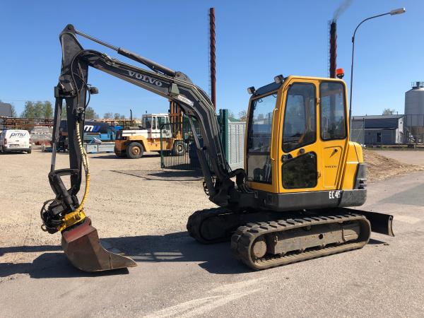 Bandgrävare - Volvo EC 45 | Blinto auktioner