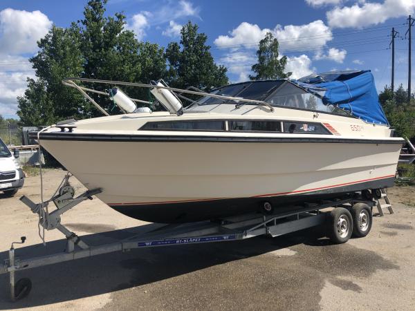 Daycruiser - FJORD 650 SE 23 FOT MED BÅTKÄRRA | Blinto auktioner