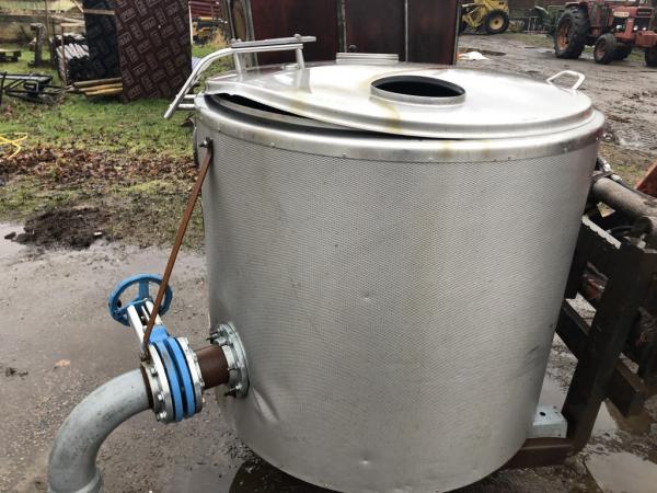 Rostfri tank - Wedholms tank | Blinto auktioner