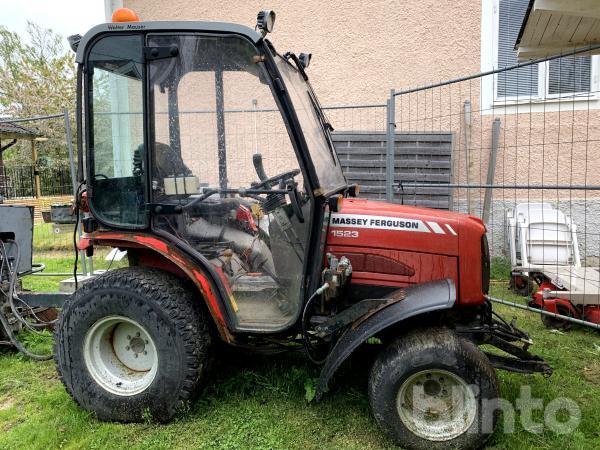 Minitraktor - MASSEY FERGUSON 1523 | Blinto auktioner
