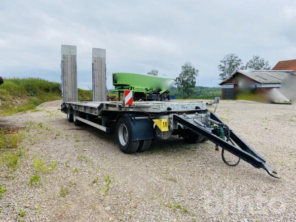 Maskintrailer - HUMBAUR HTD30 | Blinto auktioner