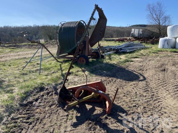 Slåtterbalk - Busatis 1102 | Blinto auktioner