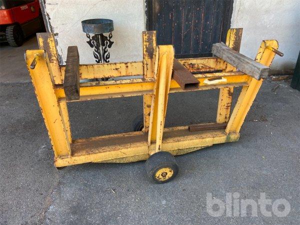 Vagn - Materialvagn | Blinto auktioner