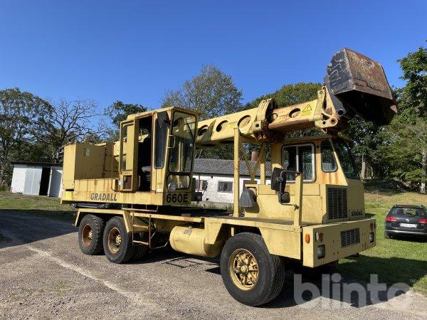 Gradall - 660E | Blinto auktioner