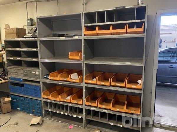 Hyllsystem - 9 sektioner | Blinto auktioner