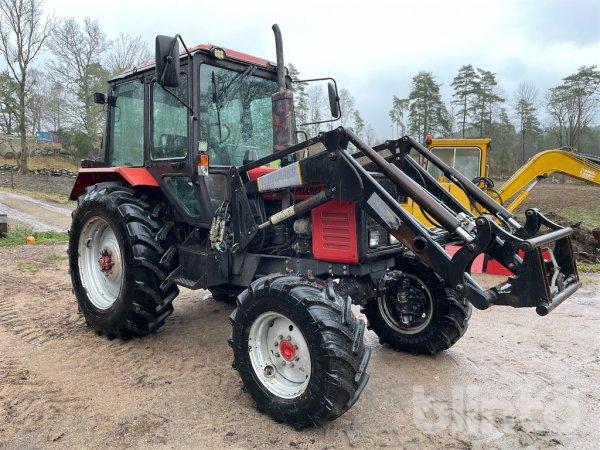 Traktor med lastare - Belarus 920 | Blinto auktioner
