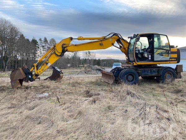 Hjulgrävare - JCB 175W med flera redskap | Blinto auktioner