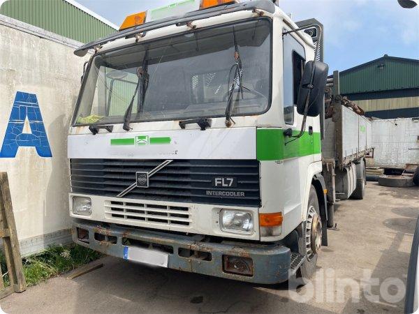 Lastbil - VOLVO FL7 4X2 | Blinto auktioner